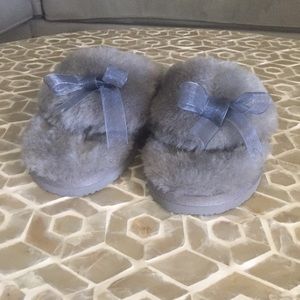 L.A.M.B. | Shoes | New Lamb Sheepskin Fur Thong Slippers In Grey | Poshmark